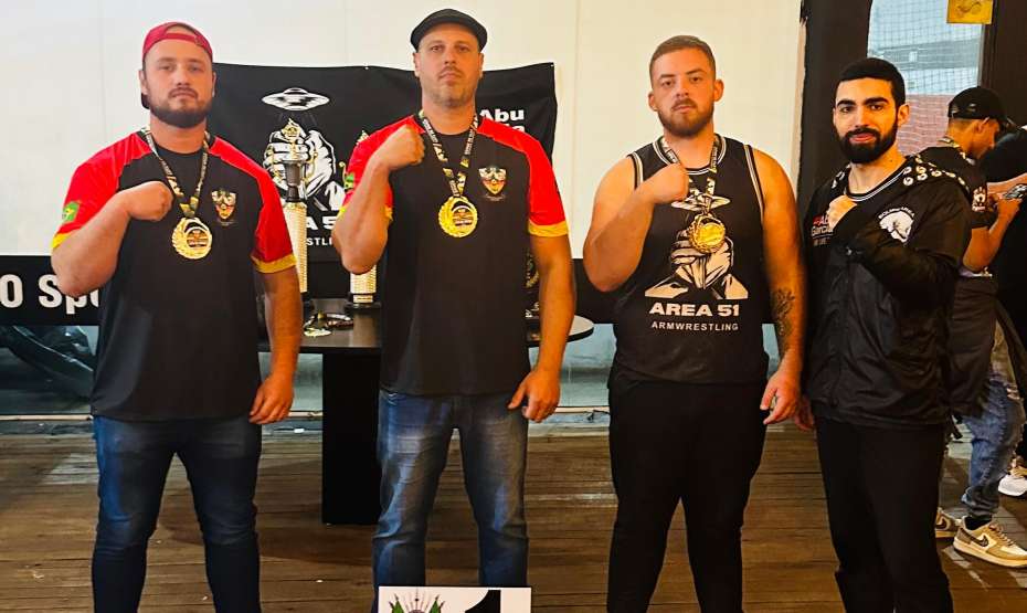 Tapejarense é campeão estadual de luta de braço - Rádio Tapejara FM 101.5